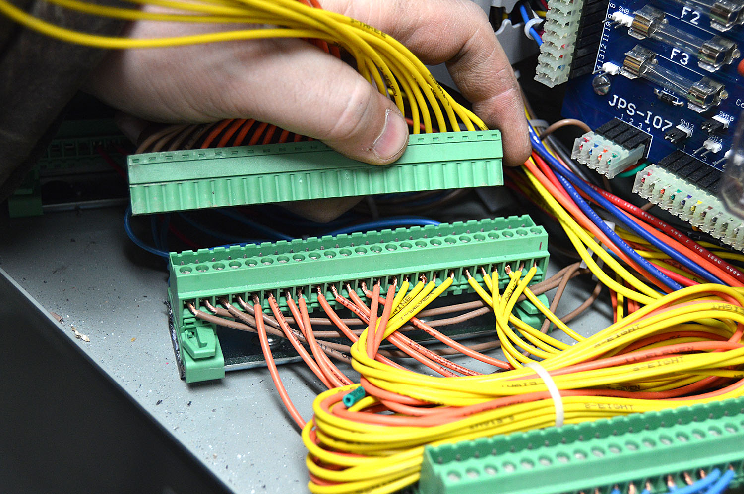 Modular Machine Room - MMR piping and wiring is shown here.